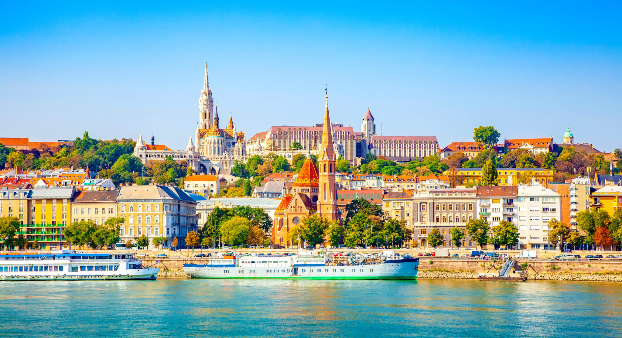 Pre-Med Shadowing inBudapest & Sevilla | Atlantis Multi Country Pre Med ...